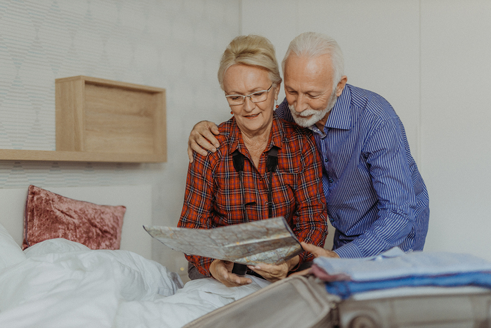 6 tips for traveling with someone with Alzheimer’s - Flourish